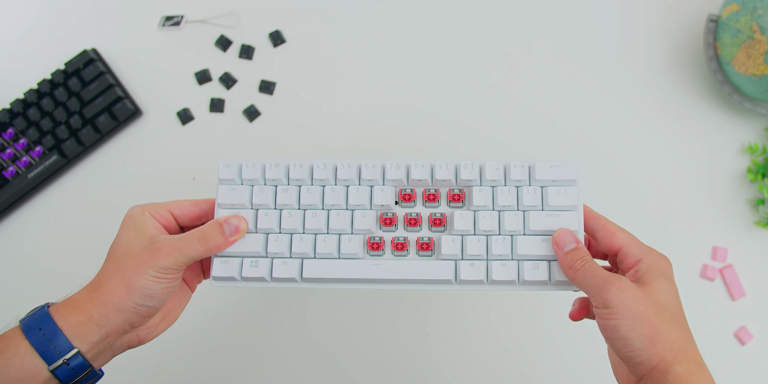 Razer Huntsman Mini (60%) Keyboard Review - They CAN Do Better!