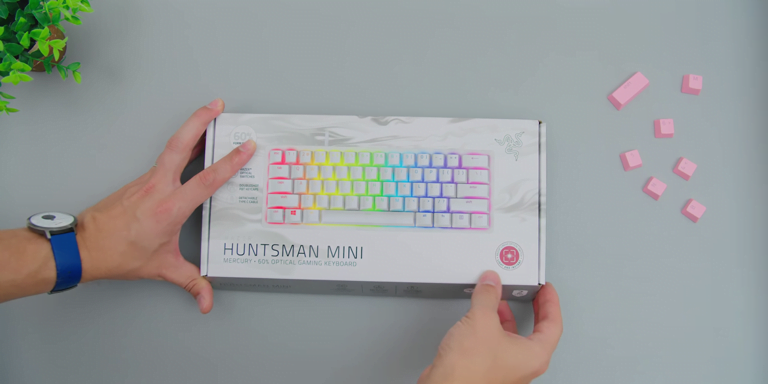 Razer Huntsman Mini (60%) Keyboard Review - They CAN Do Better!